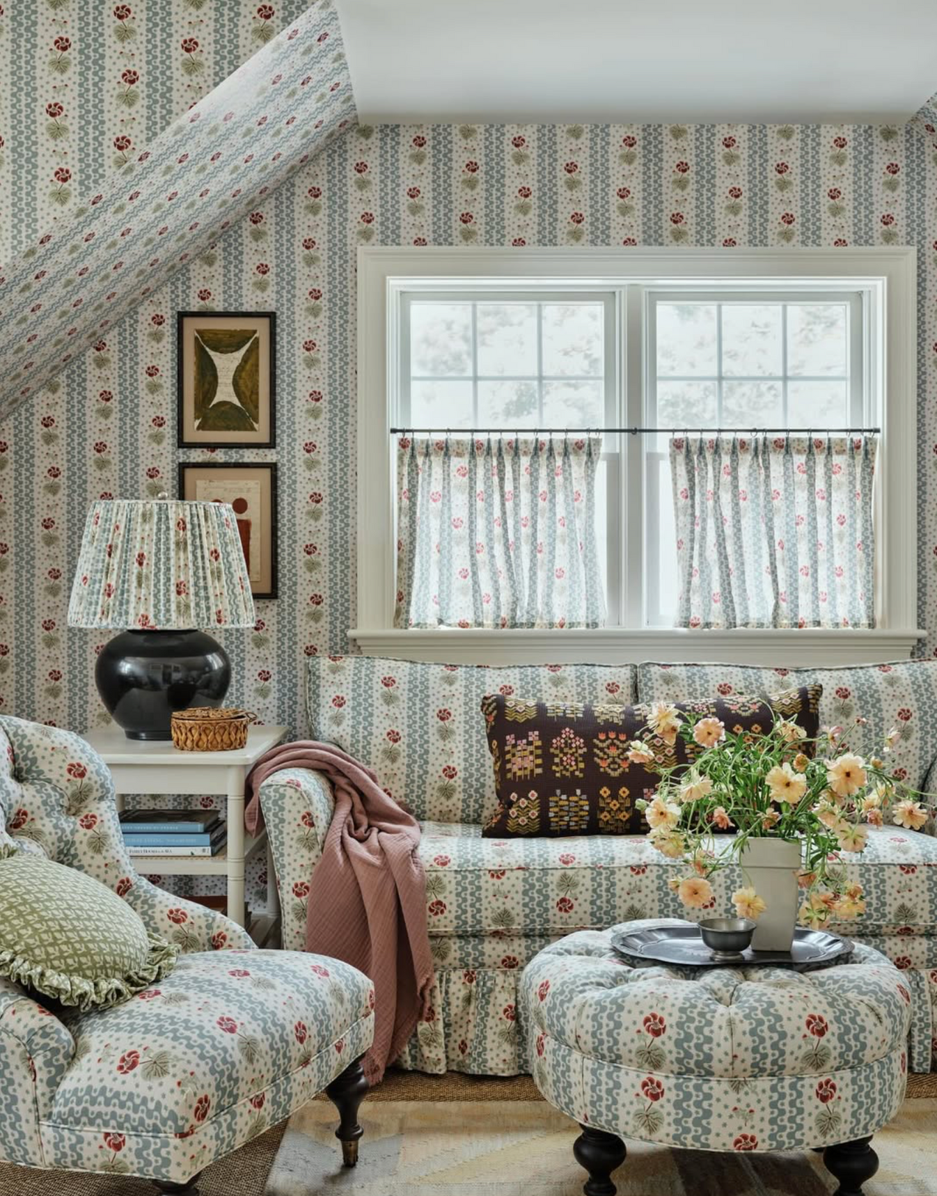Beth - Bluebird Wallpaper – Lulie Wallace